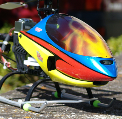 Mini Titan E325 auf POWERBOAT.fr von Christian Bosch