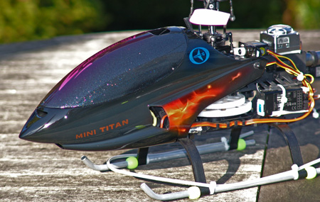 Mini Titan E325 auf POWERBOAT.fr von Christian Bosch